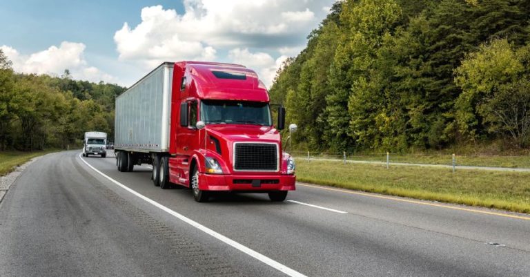 Top 7 Rewards of OTR Truck Driving Jobs | Fleet Concepts